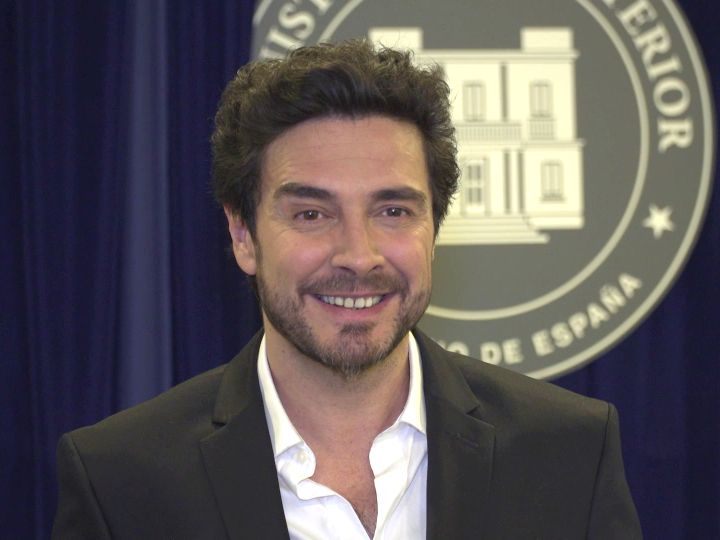 José Manuel Seda: "Eñe es el nuevo James Bond de la serie"