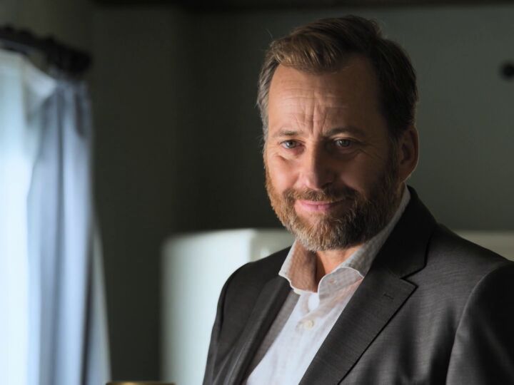 Doctor en los Alpes - Temporada 16 - Capítulo 6: Jugar con fuego