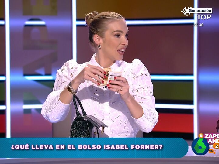 Esto es lo que lleva Isabel Forner en su bolso