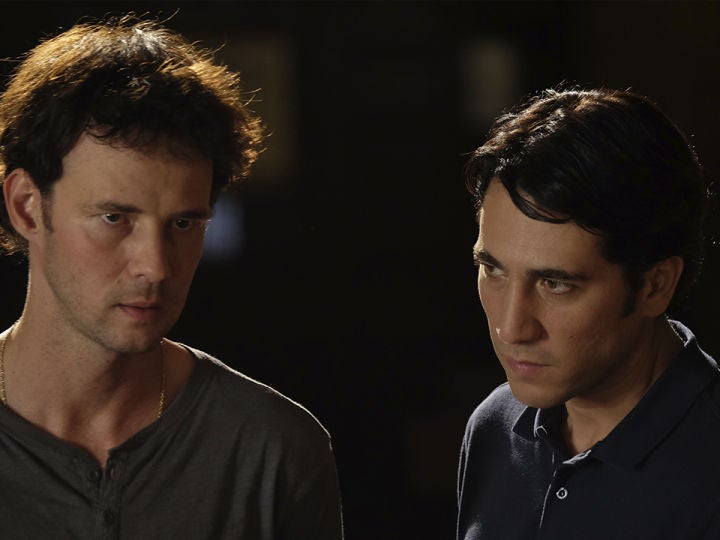 APACHES - Ver vídeos y capítulos online - ATRESPLAYER TV