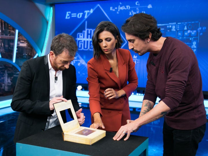 Alucina con el maravilloso libro que cobra vida en 'El Hormiguero 3.0' Alucina con el maravilloso libro que cobra vida en 'El Hormiguero 3.0'