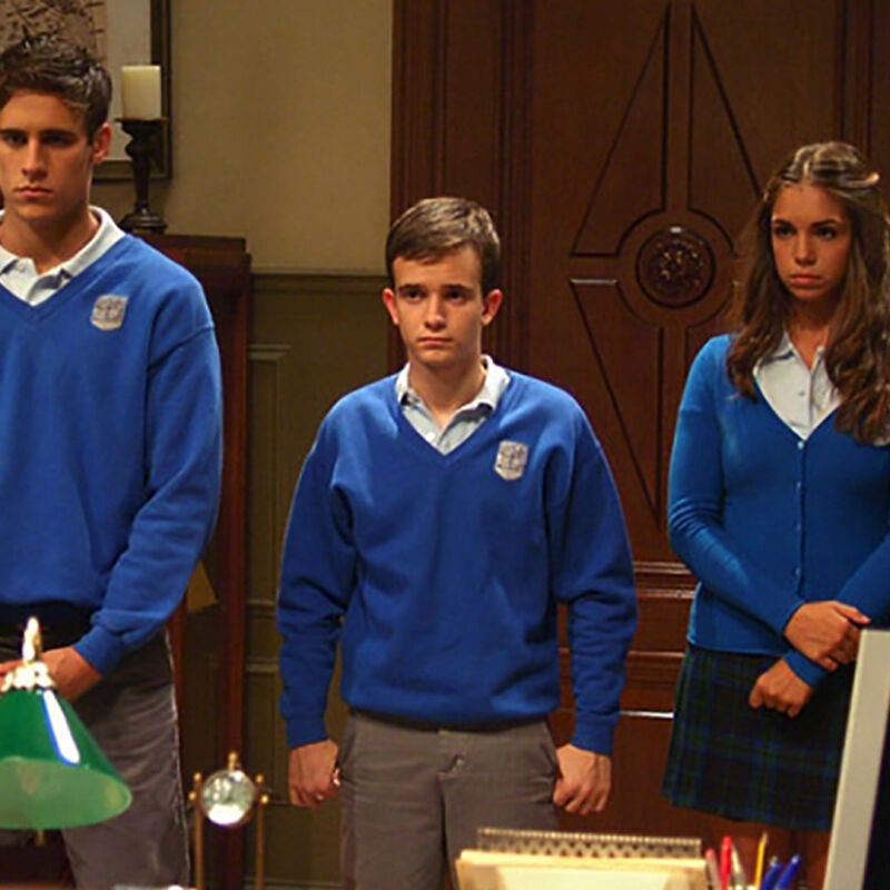 El Internado - Temporada 1 - Capítulo 1: Los monstruos no hacen cosquillas