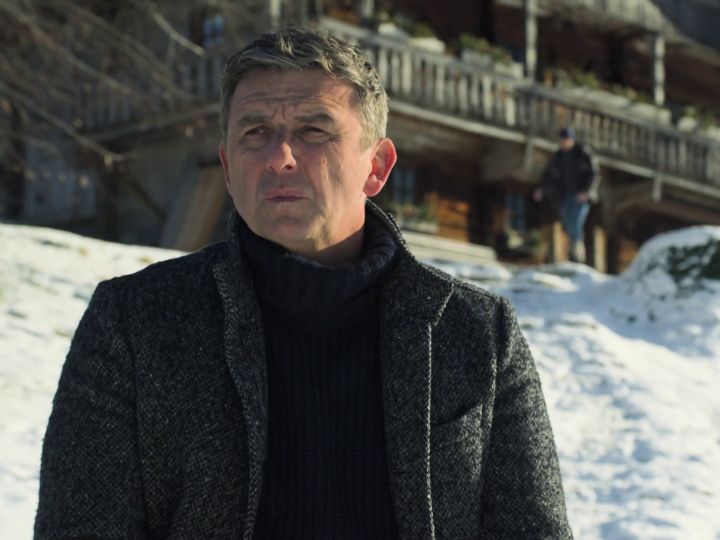 Doctor en los Alpes - Temporada 14 - Capítulo 17: Jugada maestra